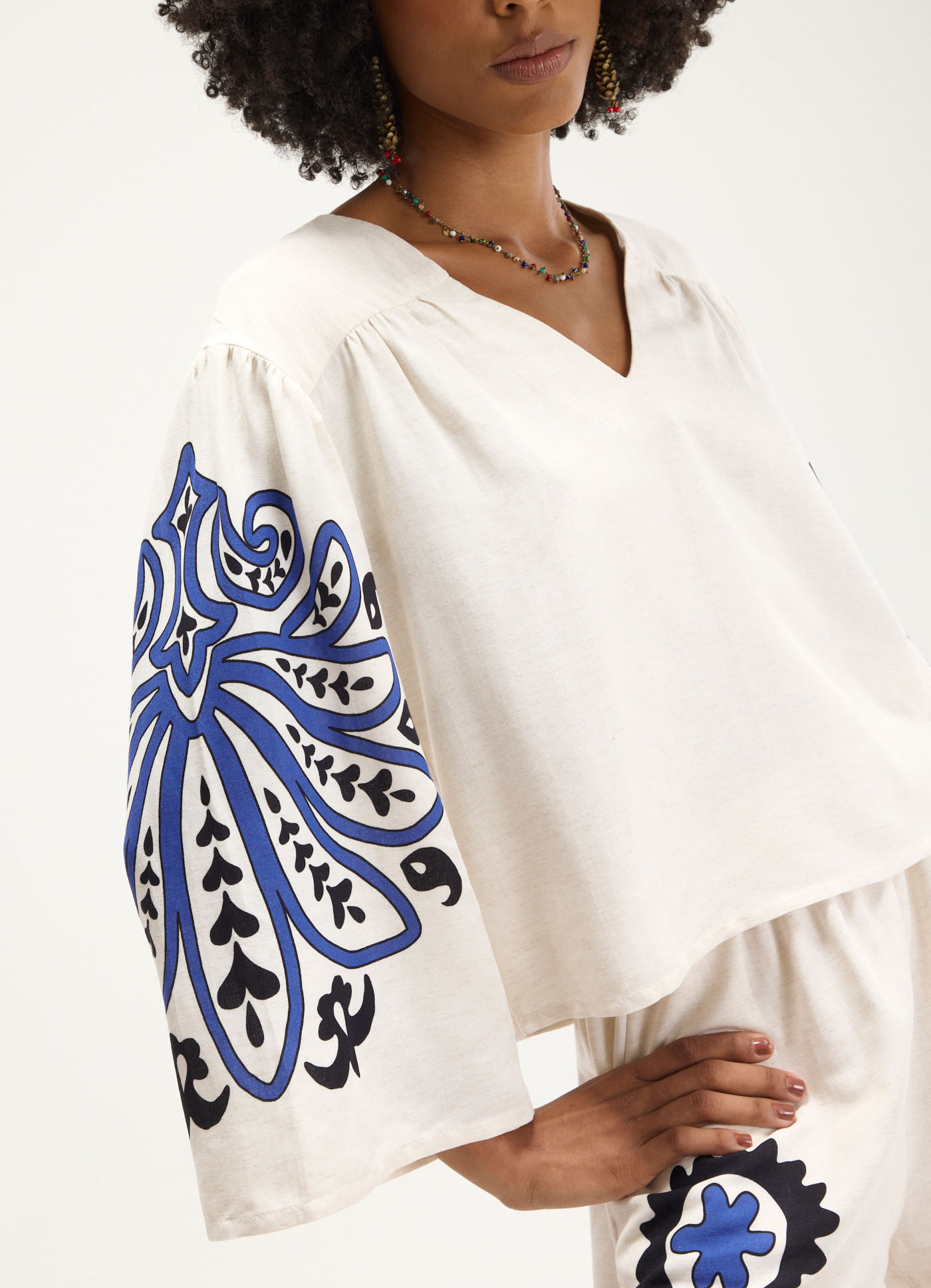 Bata linho estampada arabesco